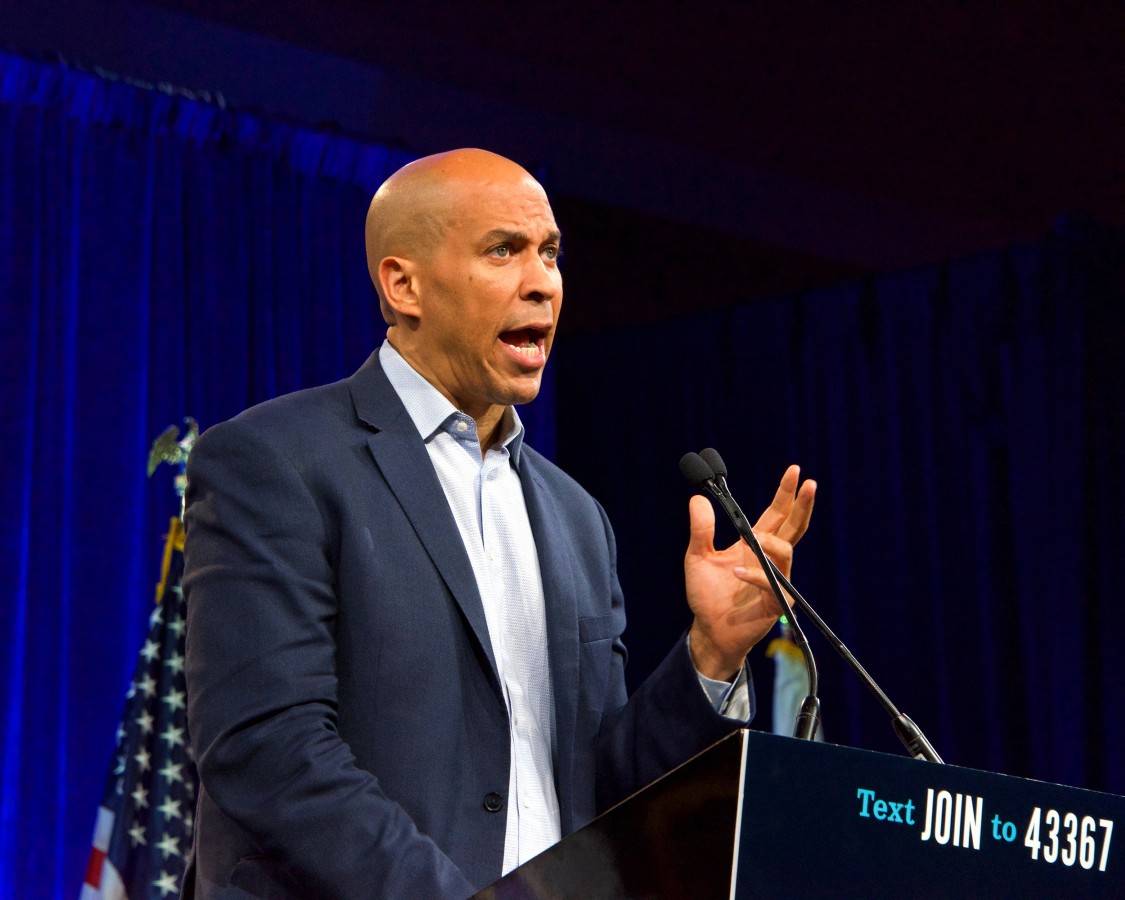 Democrats Push $8 Credit Card Late Fee Cap After Court Blocks CFPB Rule ...